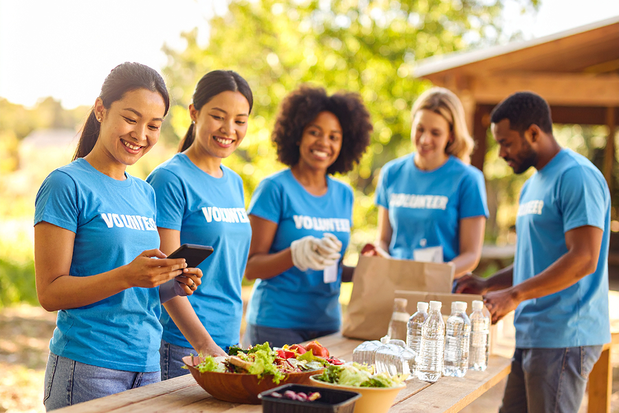 25 Short Donation Message Examples That Sound Human